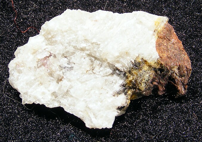 Monazite-(Sm): Mineral information, data and localities.