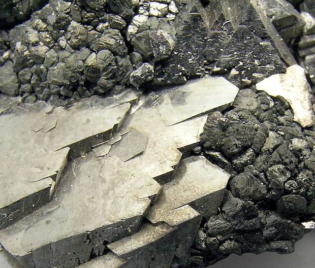 Stannite, Arsenopyrite, Quartz