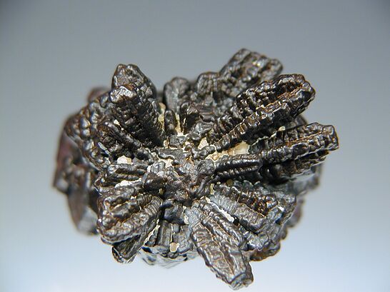 mindat.org - Goethite