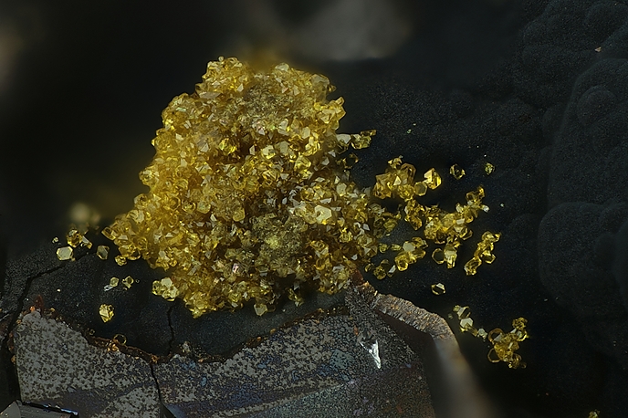 Beaverite-(Cu): Mineral information, data and localities.