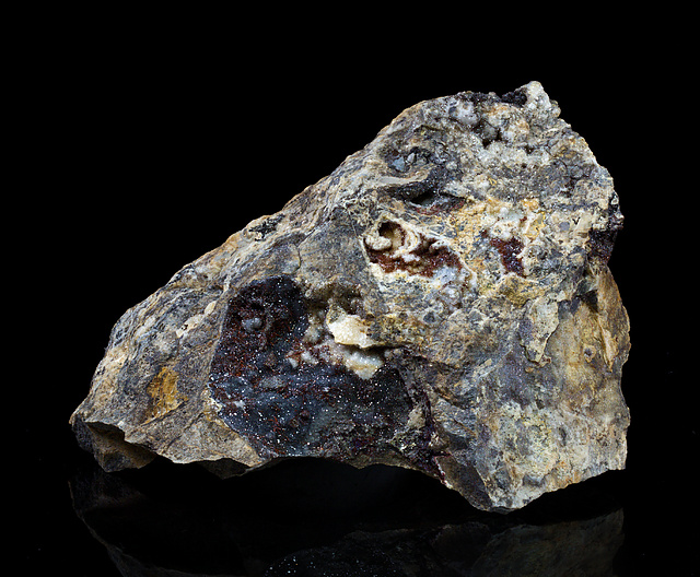 Montroydite, Mercury, Quartz