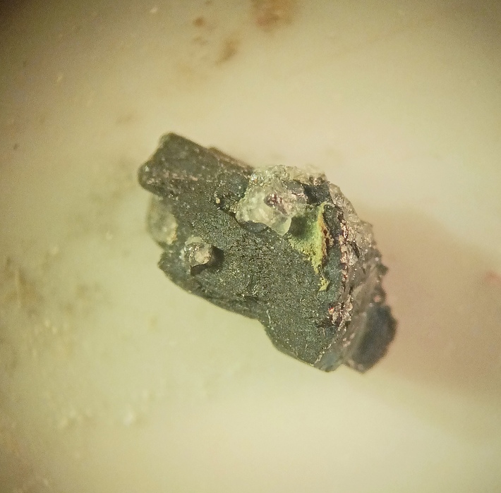 Roxbyite: Mineral information, data and localities.