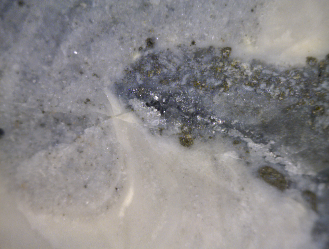 Hemusite: Mineral information, data and localities.