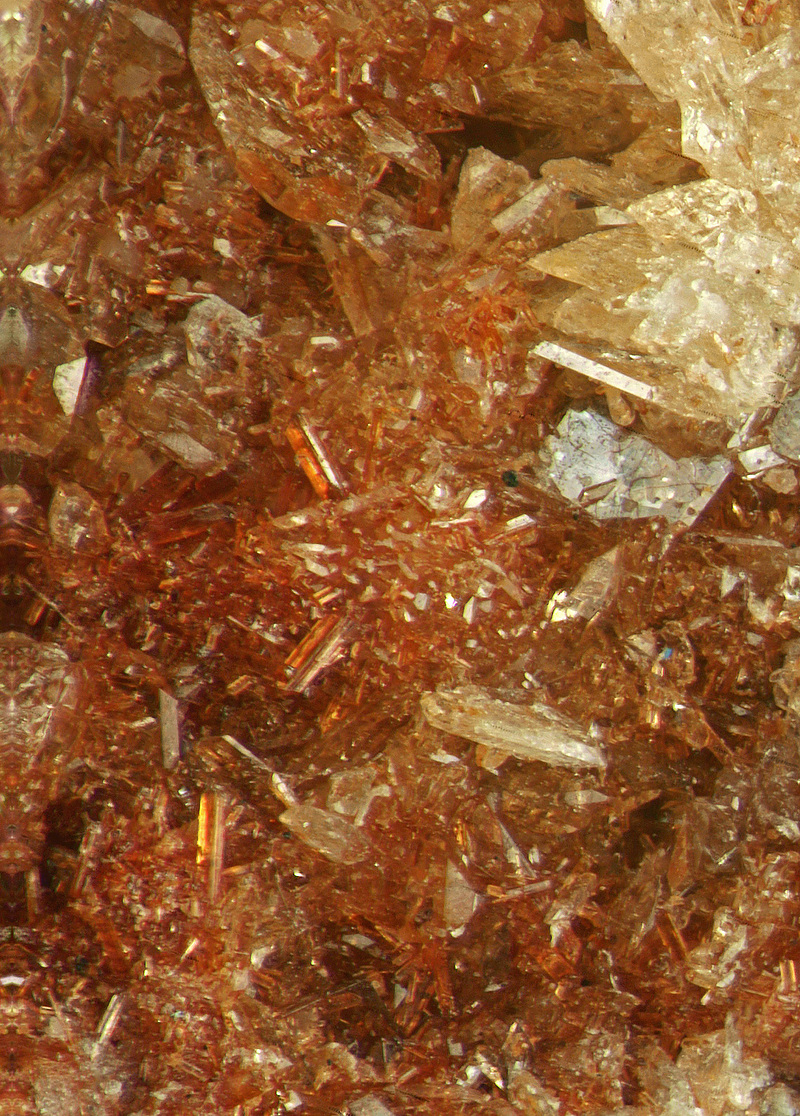 Hancockite, Axinite-(Mn)