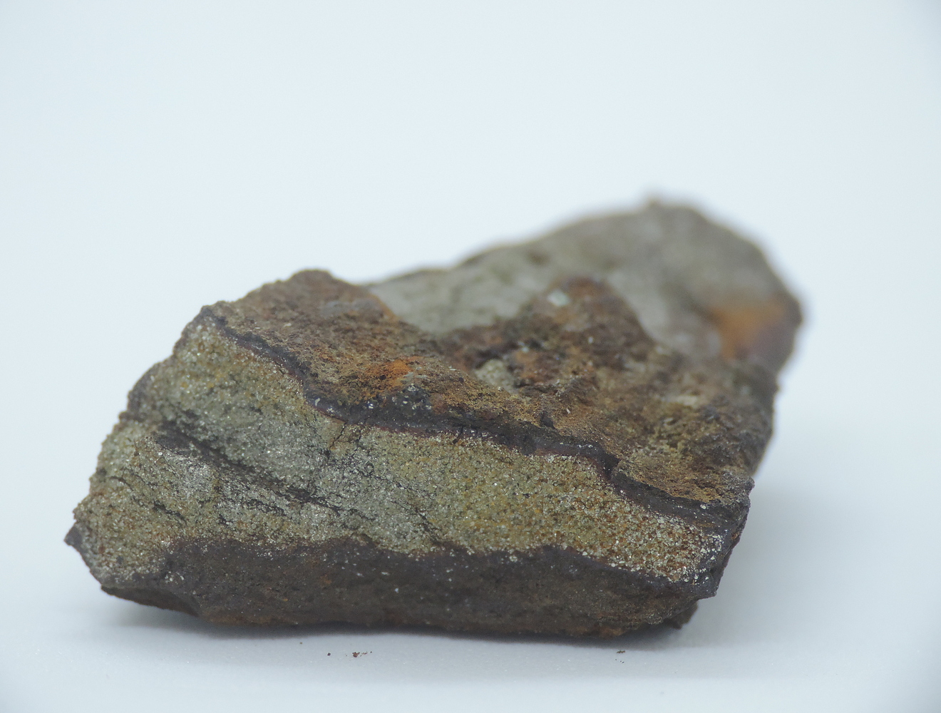 Identity Help : Pyrite vs Pyrrhotite