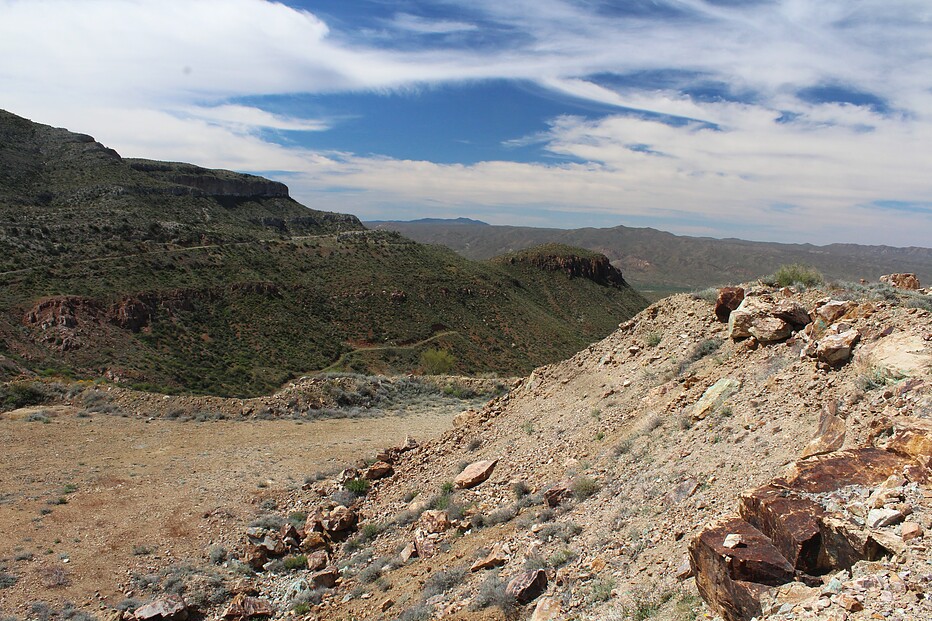 Chilito Mine, Schneider Hill, Chilito, Hayden area, Banner Mining ...
