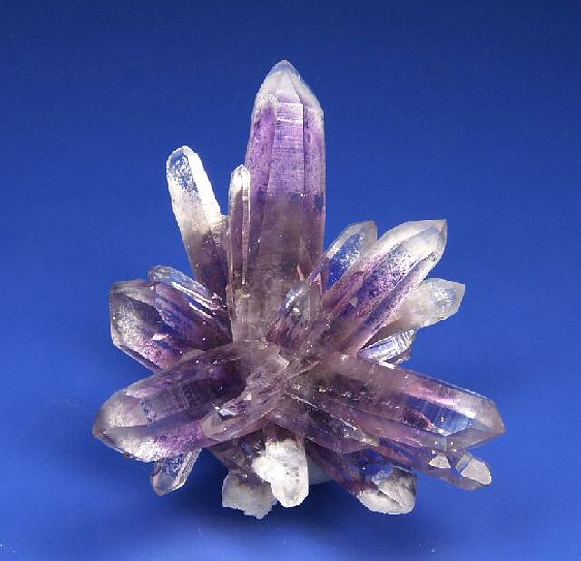 Quartz (Var: Amethyst)