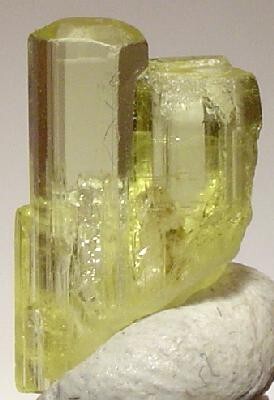 Heliodor: Mineral information, data and localities.