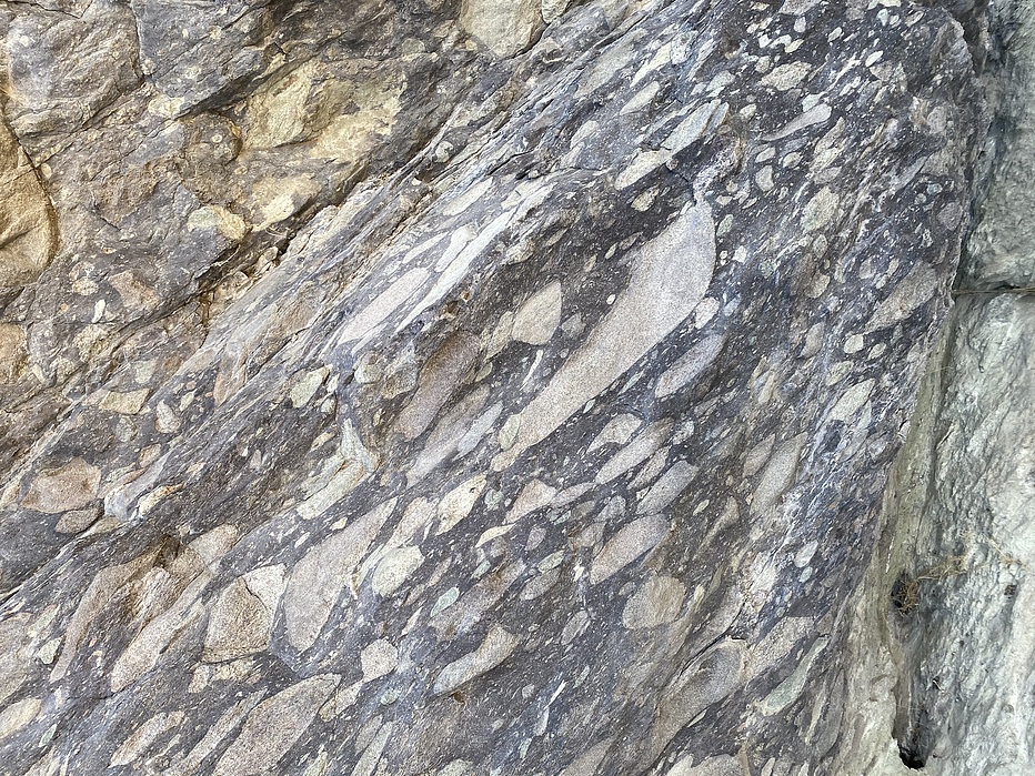 Diamictite: Mineral information, data and localities.