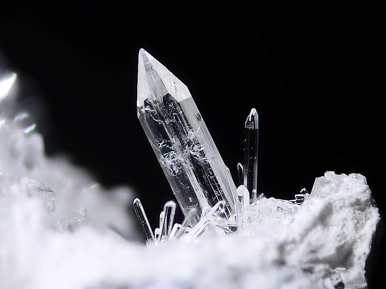 Ettringite: Mineral information, data and localities.