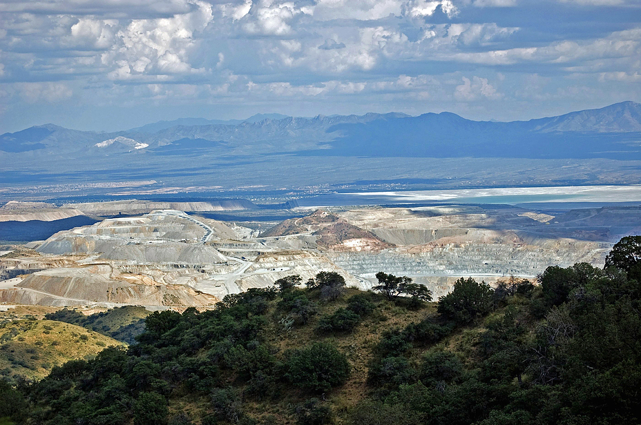 Pima Mining District, Sierrita Mountains, Pima County, Arizona, USA