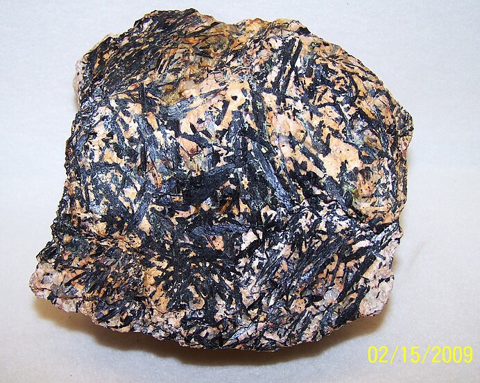 Riebeckite: Mineral information, data and localities.
