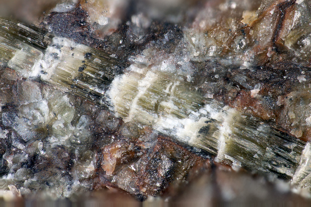 Proto-anthophyllite: Mineral information, data and localities.