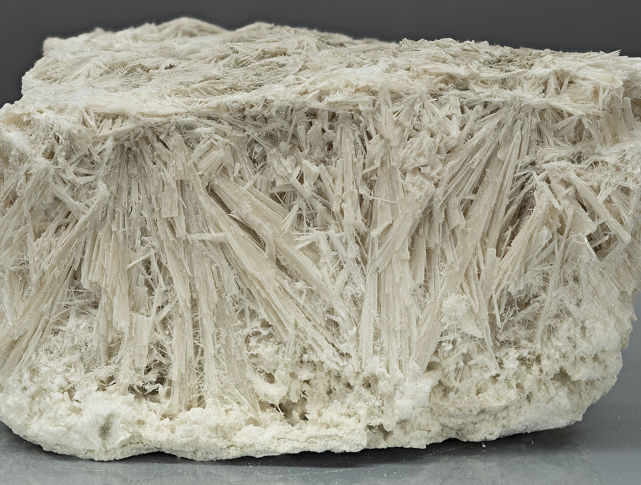 Trona: Mineral information, data and localities.