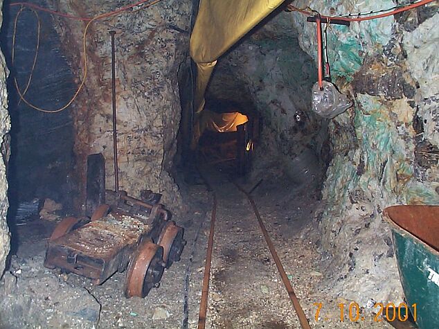 Morefield Mine (Morefield pegmatite), Winterham, Amelia County ...