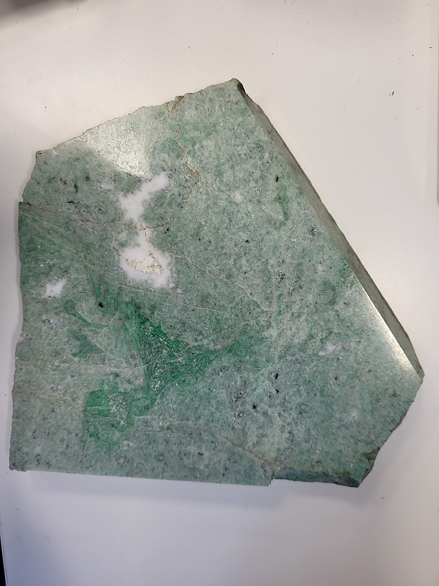 Listvenite: Mineral information, data and localities.