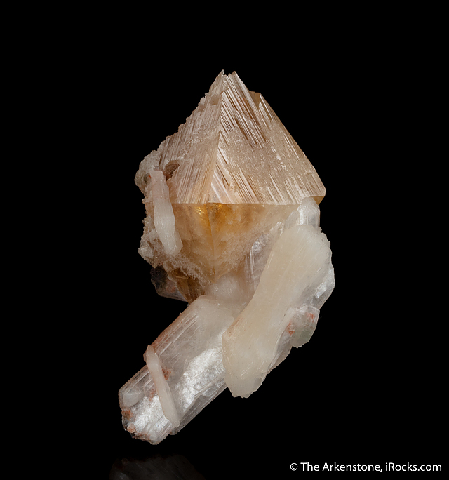 Powellite, Stilbite-Ca
