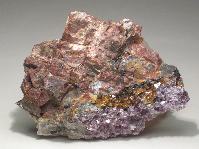 Monazite-(Sm): Mineral information, data and localities.