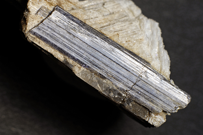 Holmquistite: Mineral information, data and localities.