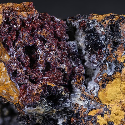 HRH-RAT - Opal-AN (Var: Hyalite), Goethite, Limonite