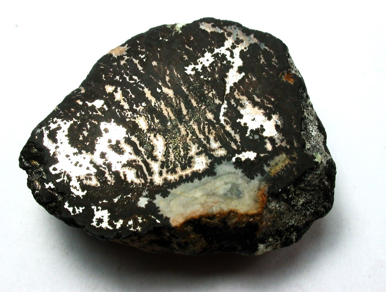 Mohawkite: Mineral information, data and localities.