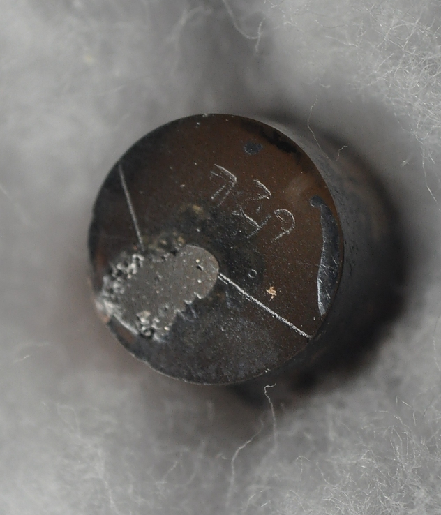 Irarsite: Mineral information, data and localities.