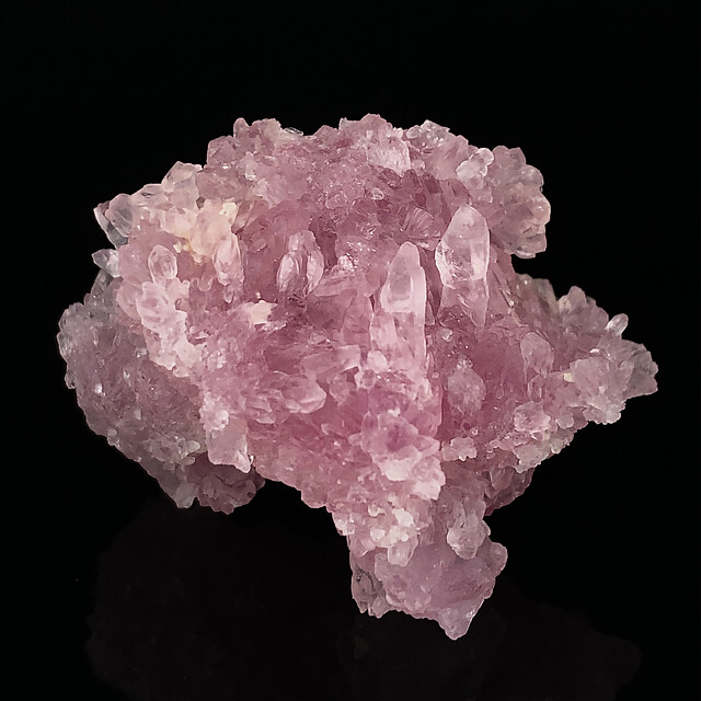 Quartz (Var: Rose Quartz)