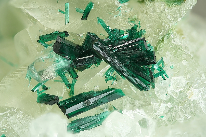 Atacamite: Mineral information, data and localities.