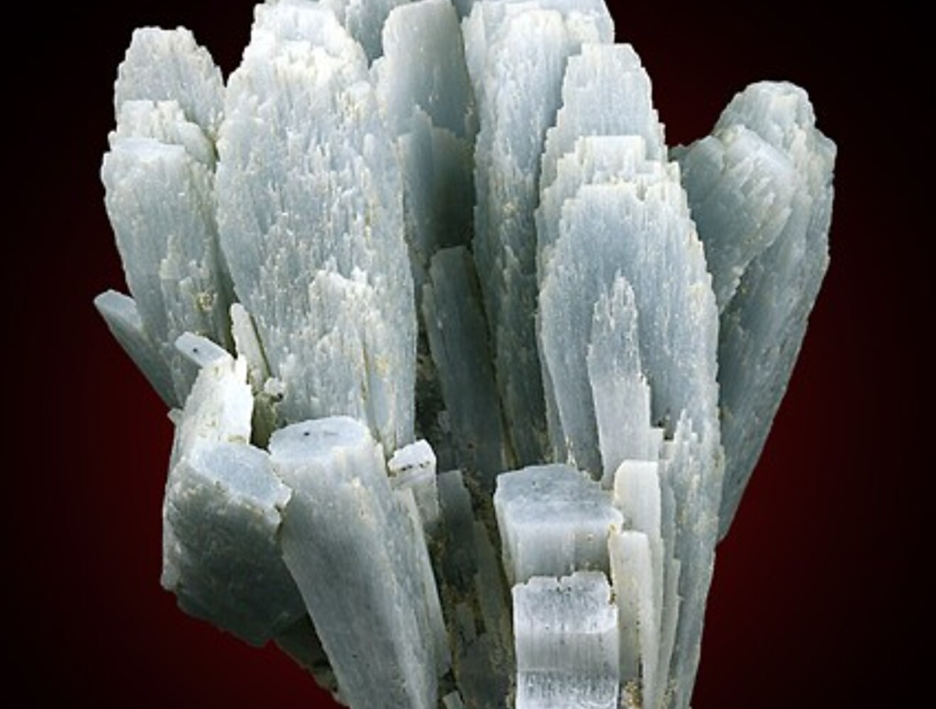 Anhydrite: Mineral information, data and localities.