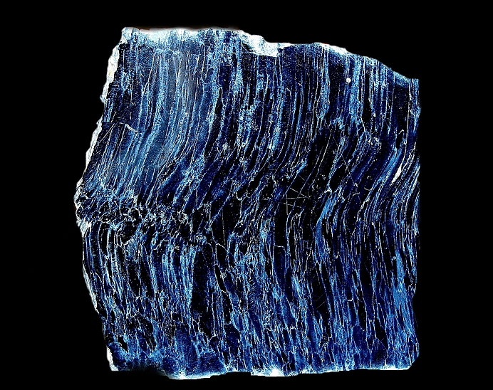 Magnesio-riebeckite: Mineral information, data and localities.