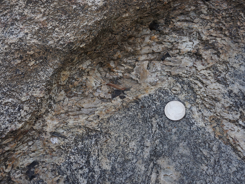 Pegmatite, Quartz, Feldspar Group, Muscovite, Granitic gneiss