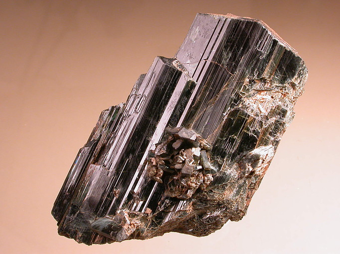 Tremolite: Mineral information, data and localities.