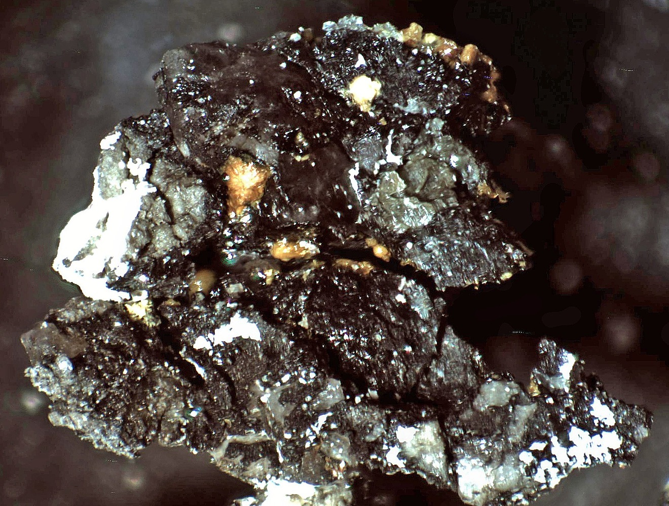 Ningyoite: Mineral information, data and localities.