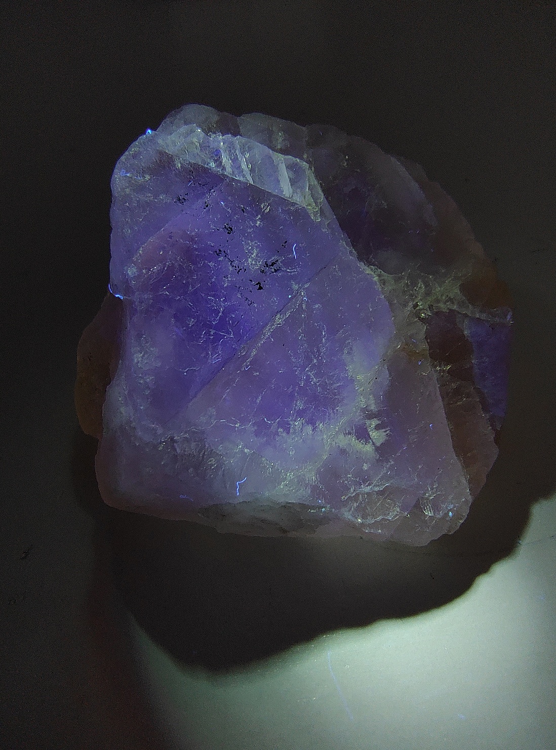 General : Purple fluorescence in Honey Calcite (Longwave UV)