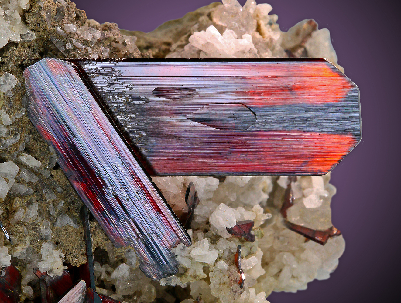 Brookite: Mineral information, data and localities.