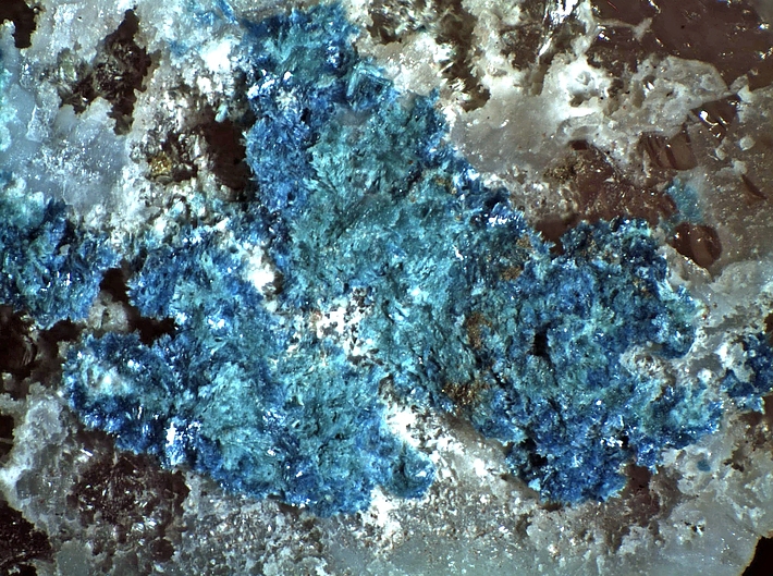 Reymert Mine, Reymert Canyon, Mineral Mountain Mining District, Pinal County, Arizona, USA