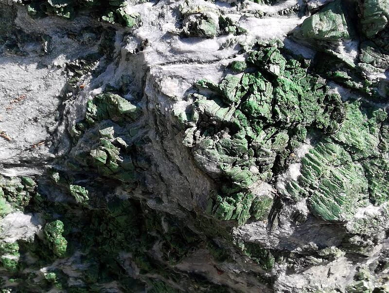 Actinolite (Var: Smaragdite)