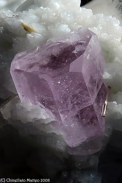 Morganite: Mineral information, data and localities.