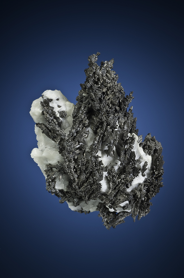 Safflorite: Mineral information, data and localities.