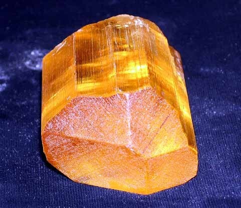 Scapolite: Mineral information, data and localities.