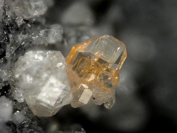 Fayalite-Forsterite Series: Mineral information, data and localities.