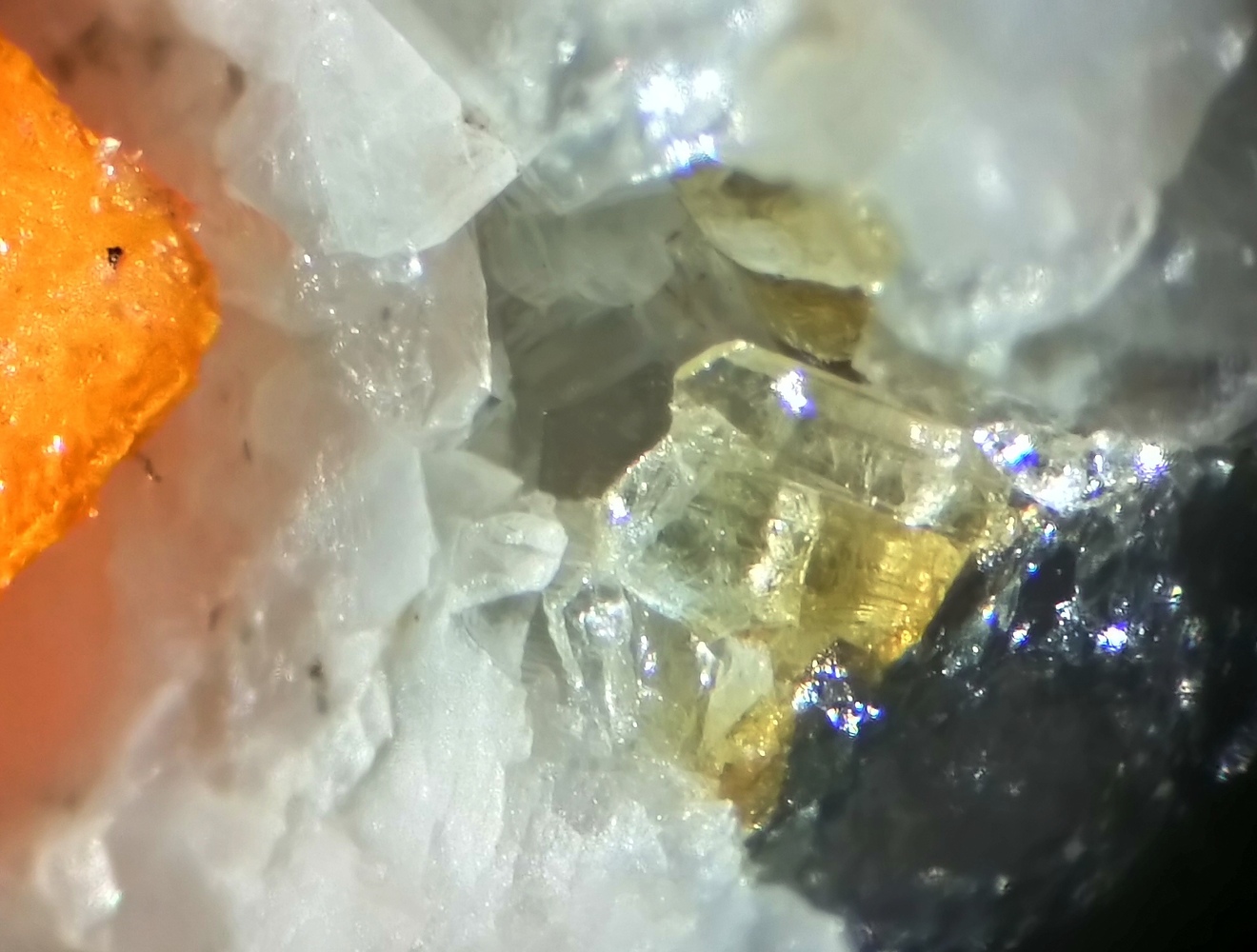 Tsilaisite: Mineral information, data and localities.