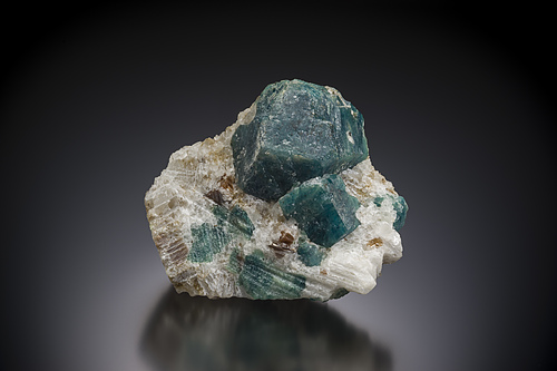 Haüyne: Mineral information, data and localities.