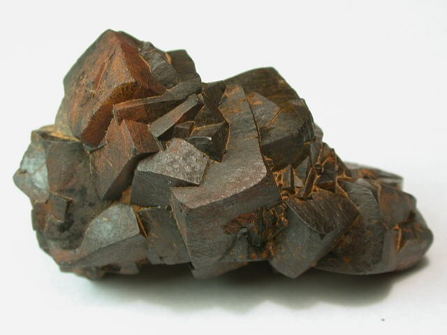 Limonite: Mineral information, data and localities.
