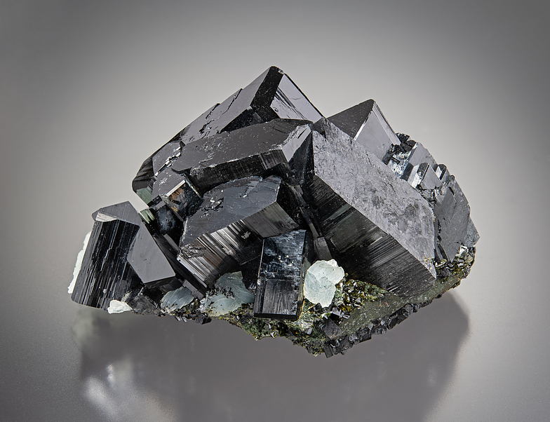 Babingtonite: Mineral information, data and localities.