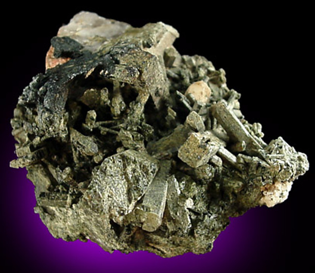 Amphibole Supergroup (Var: Uralite)