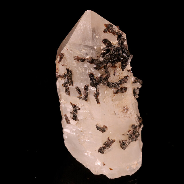Hubeite, Quartz