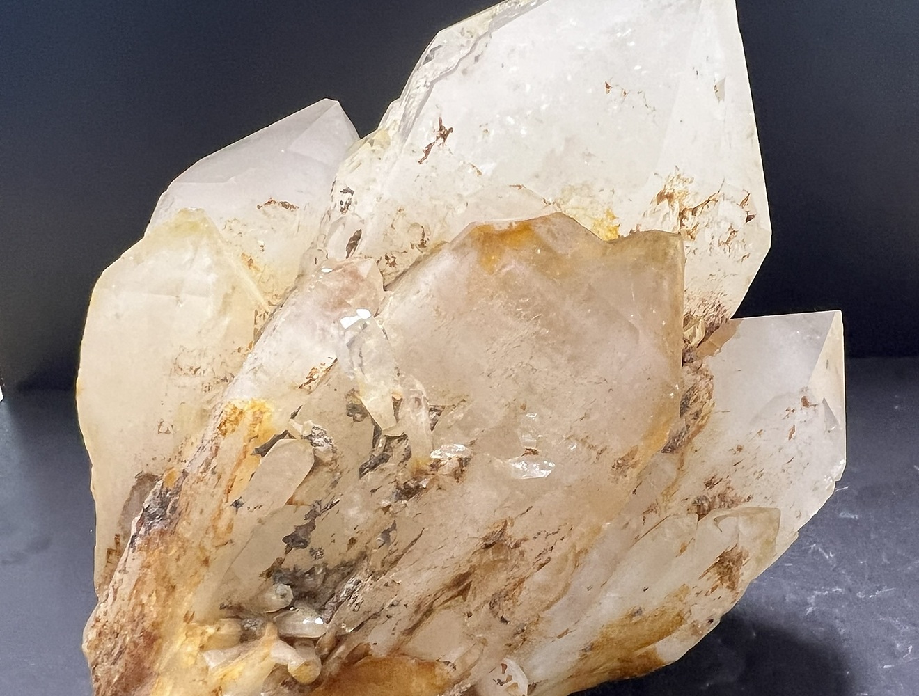 Identity Help : Quartz from?