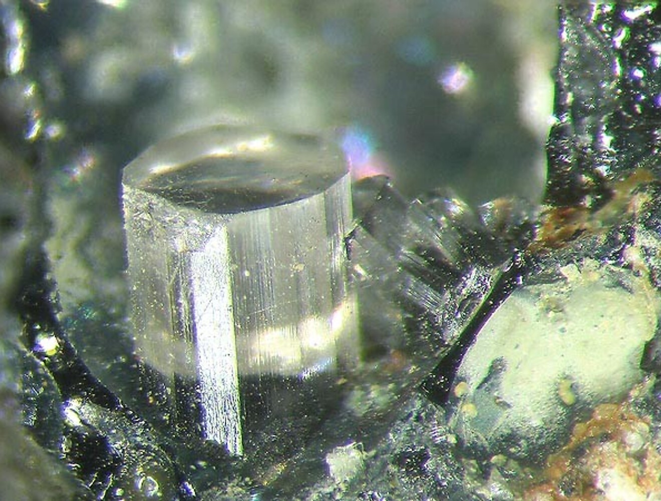 Phosgenite: Mineral information, data and localities.