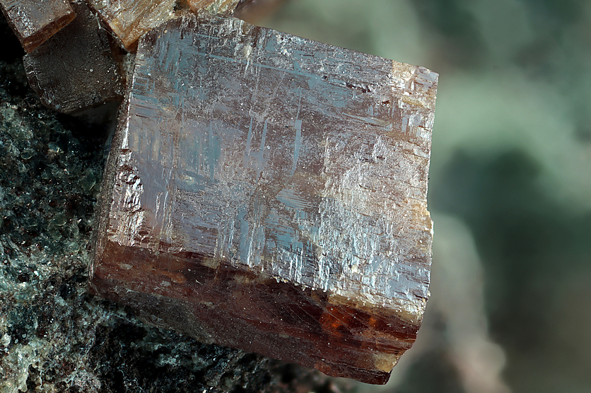 Perovskite: Mineral information, data and localities.
